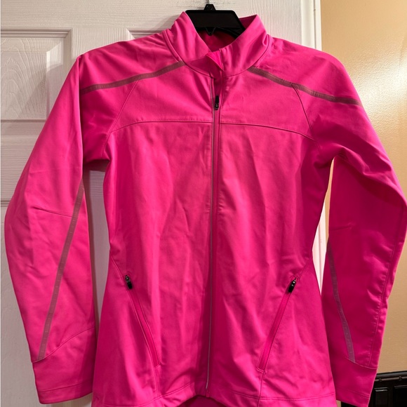 Asics | Jackets & Coats | Ladies Medium Asics Motion Protect Running ...